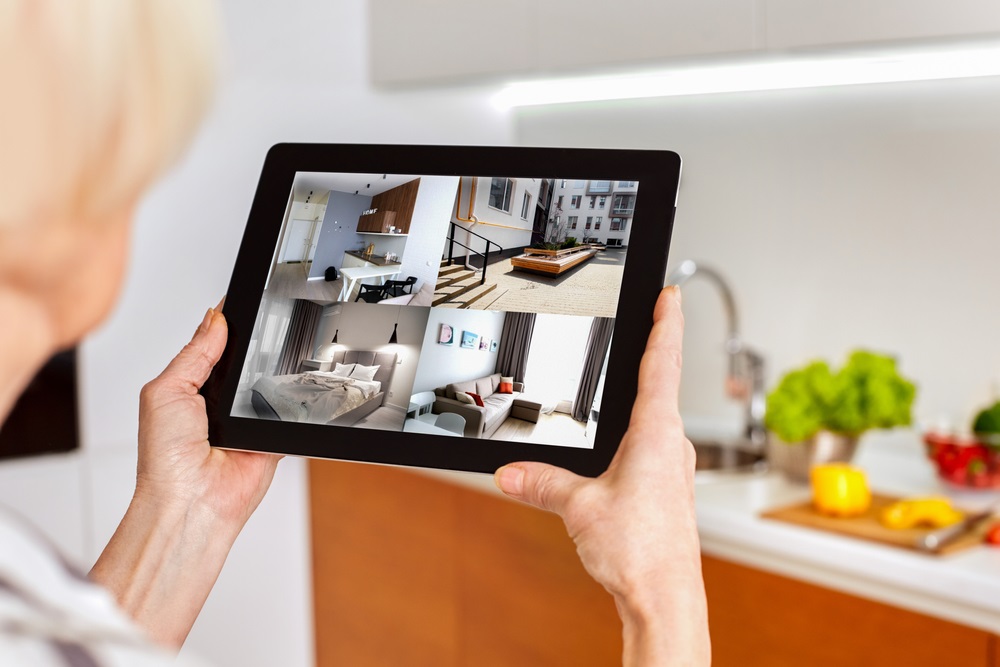 Comparing Professional Monitoring and DIY Security Alarms for Your Home